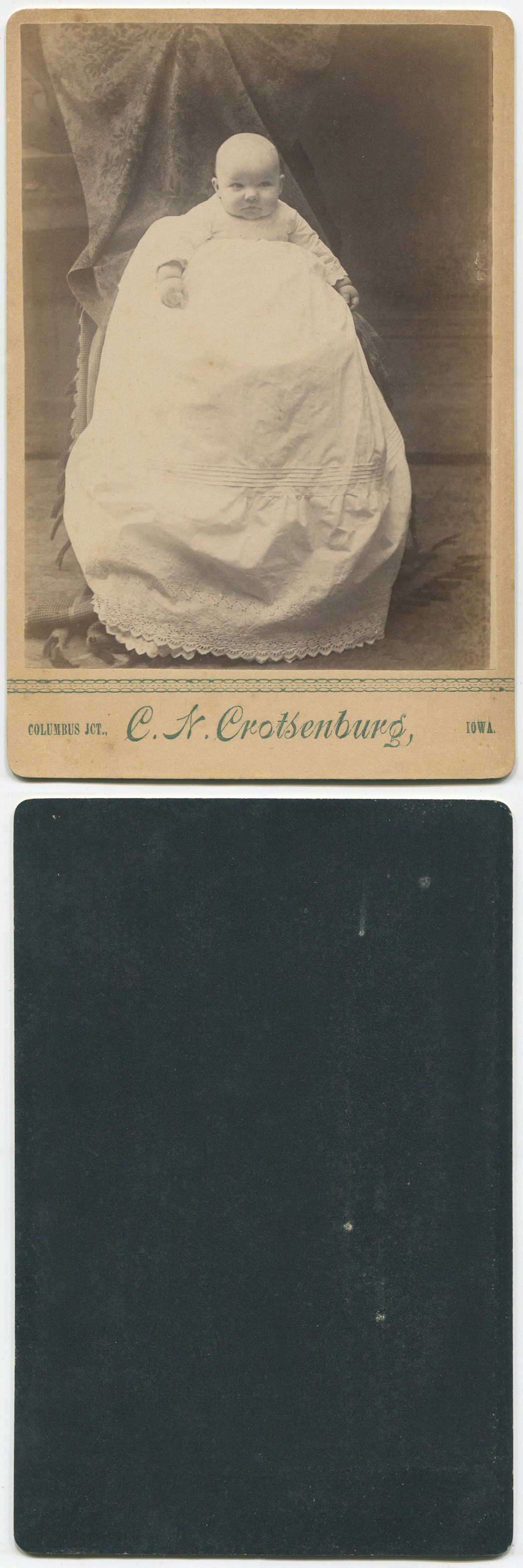 HIDDEN MOTHER WITH ROUND HEADED BABY. CABINET CARD. IOWA. – Bernie's Photo